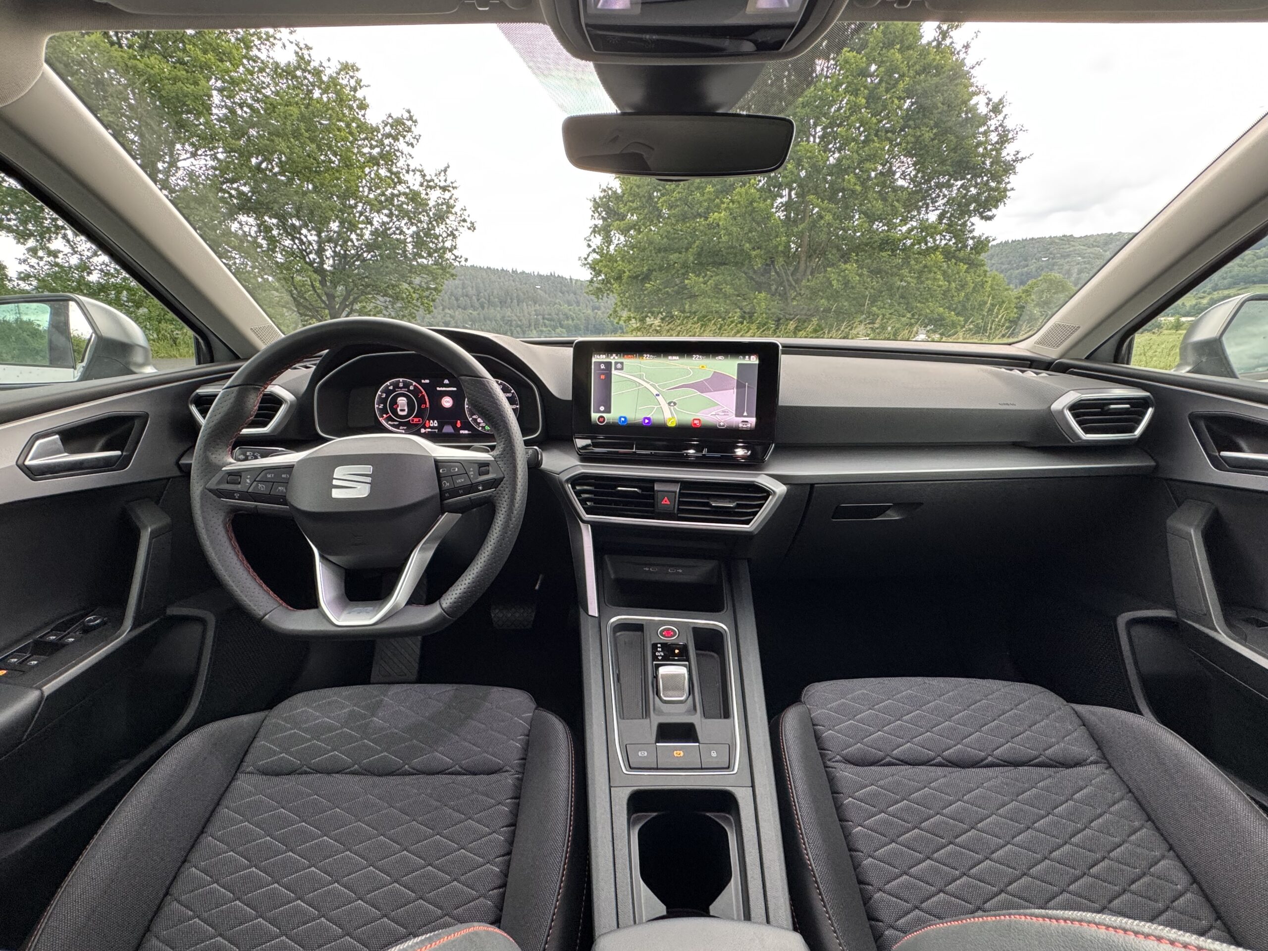 Seat Leon Limousine Automatik – Autozentrum Fischer