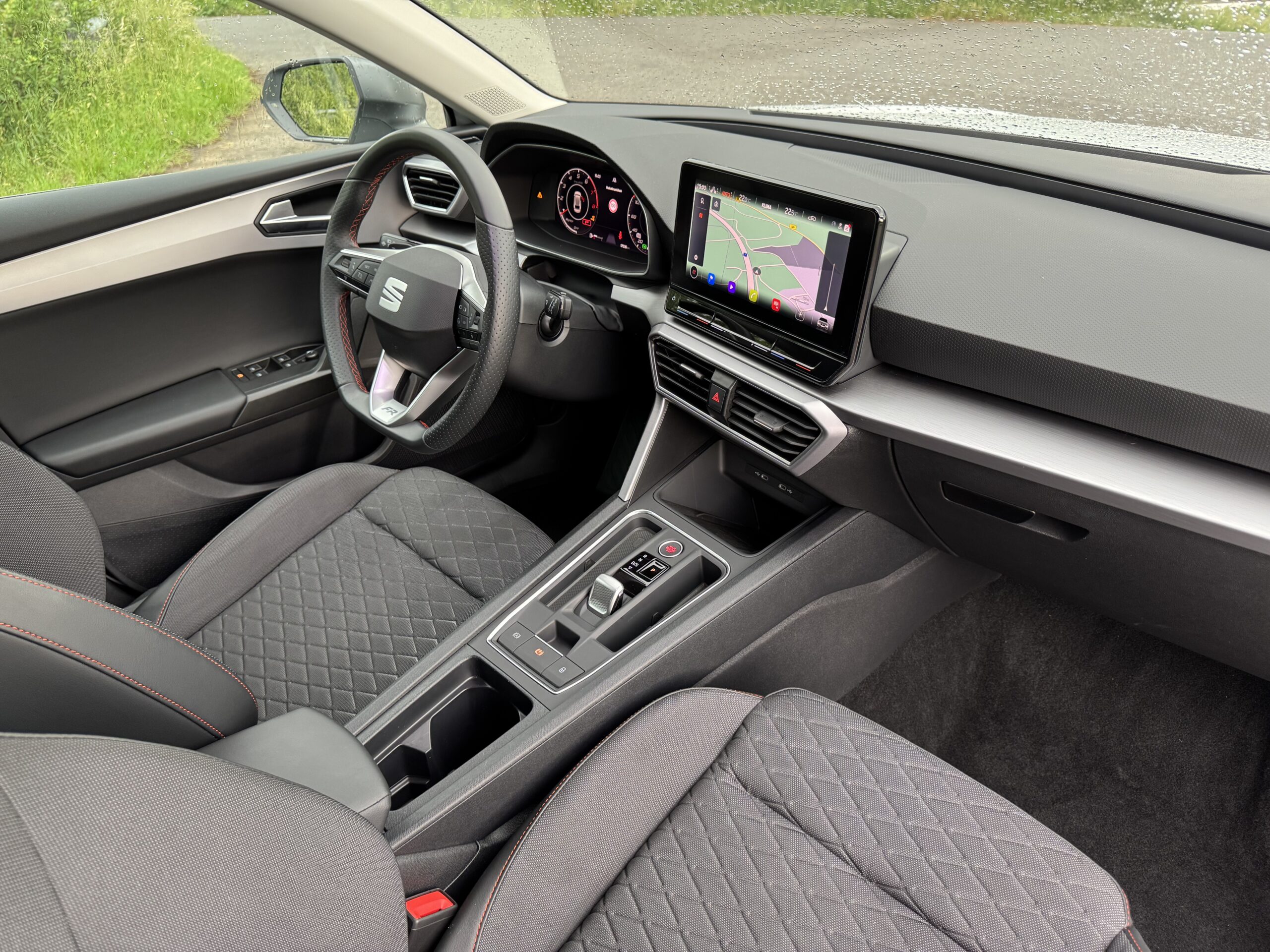 Seat Leon Limousine Automatik – Autozentrum Fischer