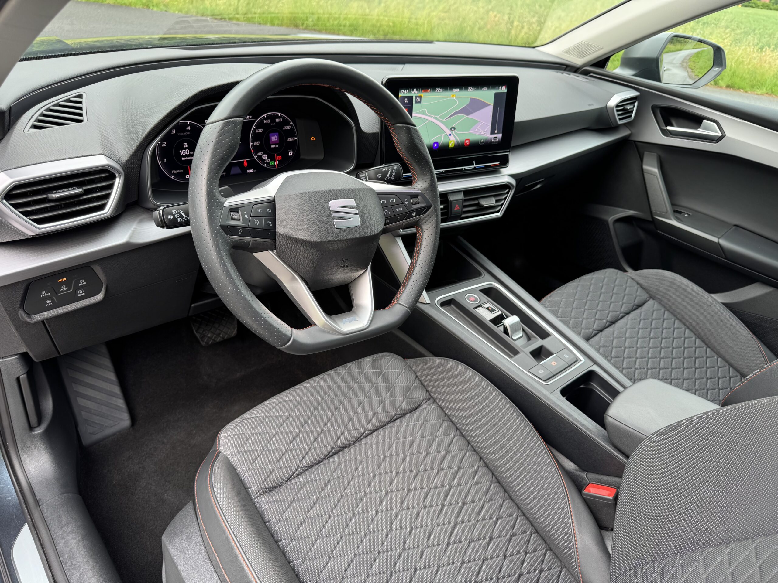 Seat Leon Limousine Automatik – Autozentrum Fischer